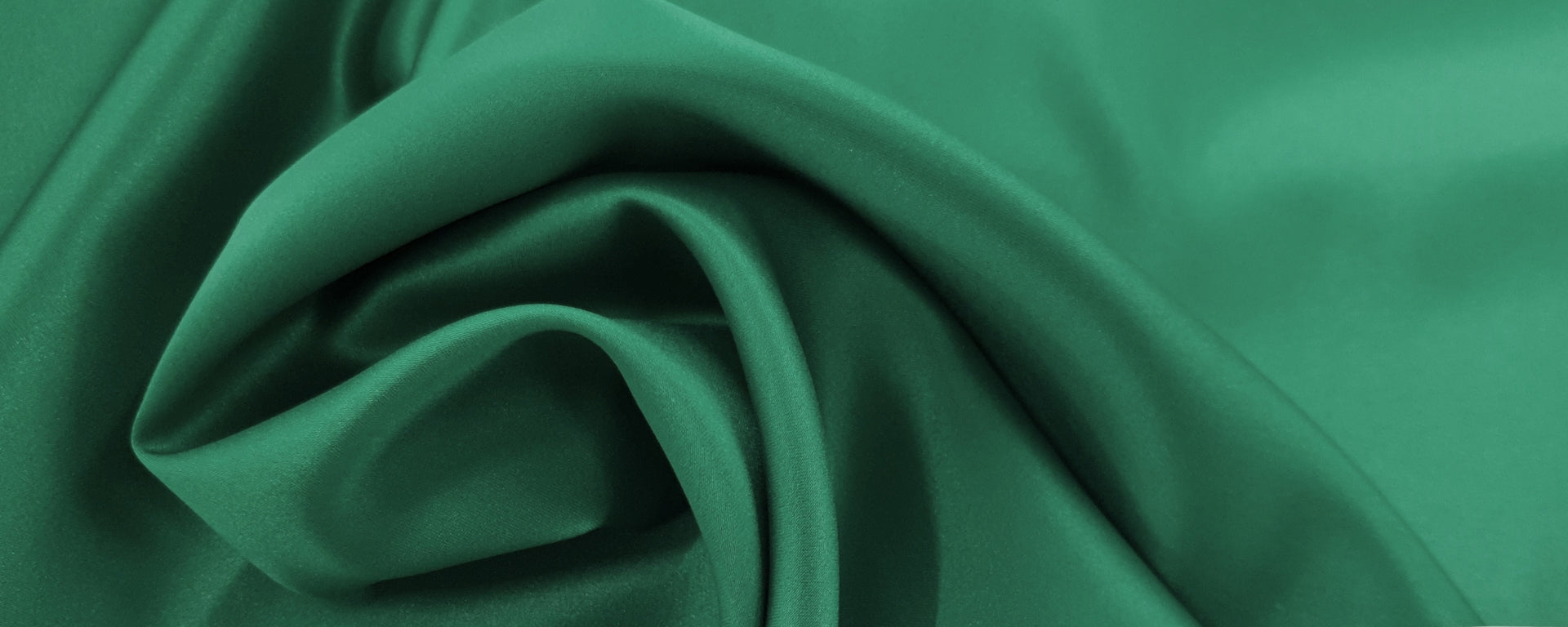 Medium Weight Delustered Satin Emerald – DK Fabrics