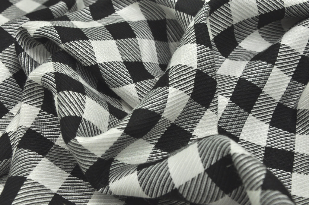 Suiting Mono Check – DK Fabrics